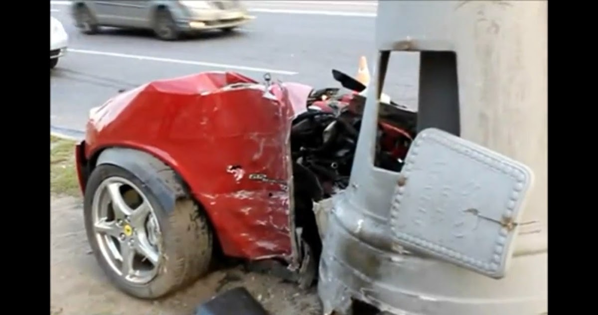 Ferrari 612 Scaglietti Splits in Two After Hitting a Metal Pole | Carscoops