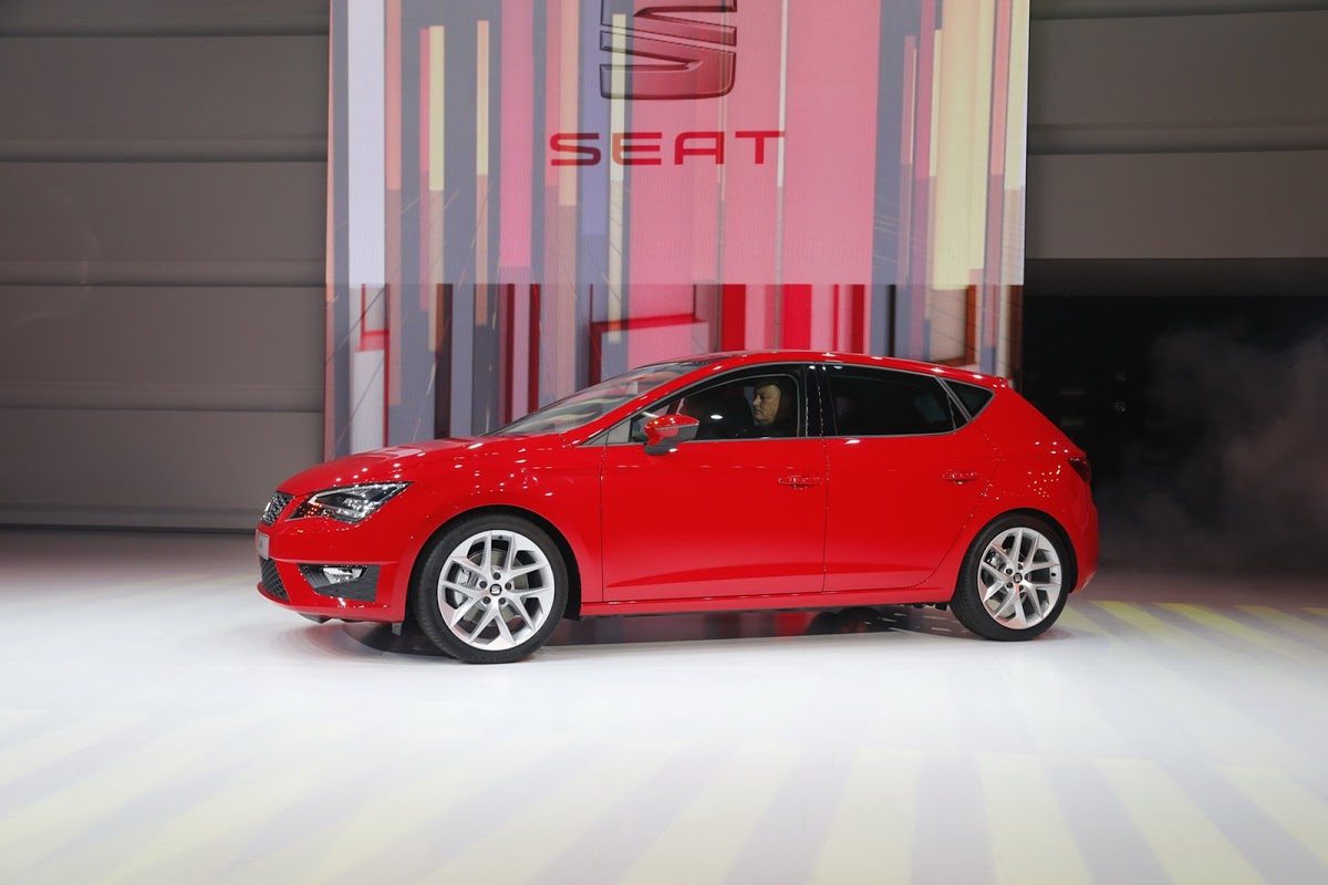 Seat Shows New Leon Compact Hatch, Confirms 3-Door, Estate [64 Photo ...