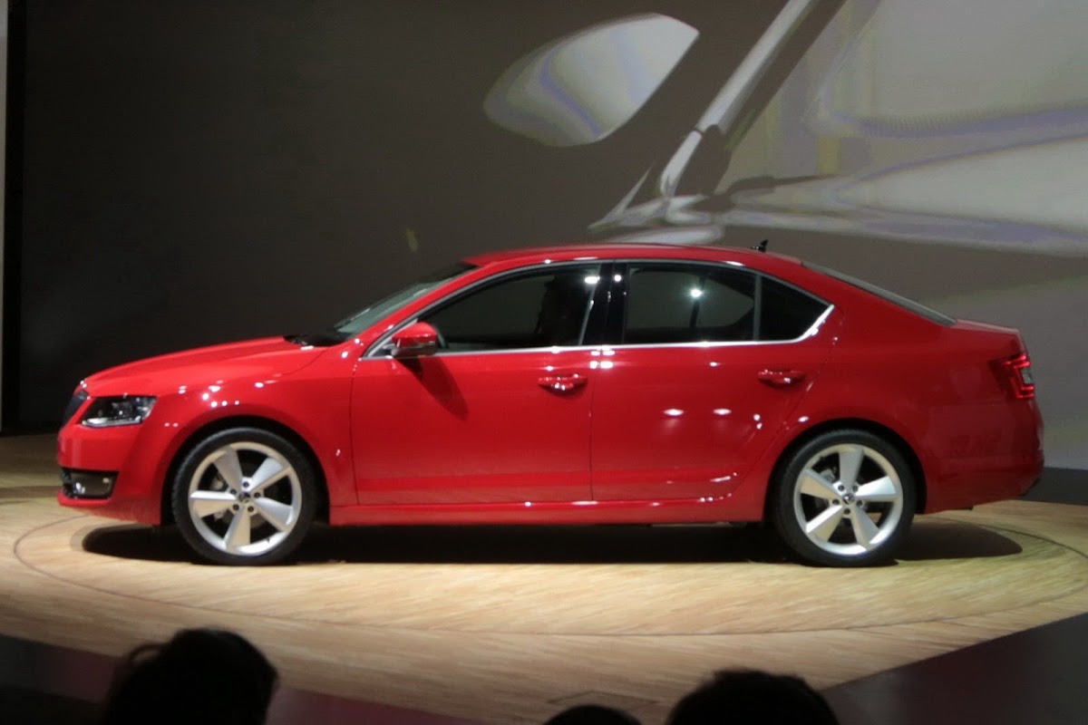 Skoda Officially Reveals All-New and Sleeker Looking 2013 Octavia III ...
