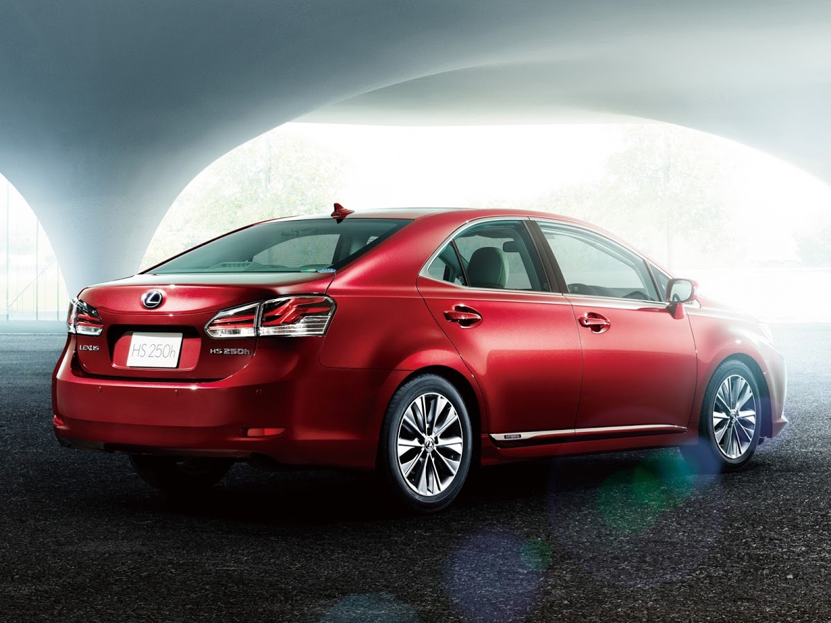 Lexus Ushers in a Facelift for the JDM 2013 HS 250h | Carscoops