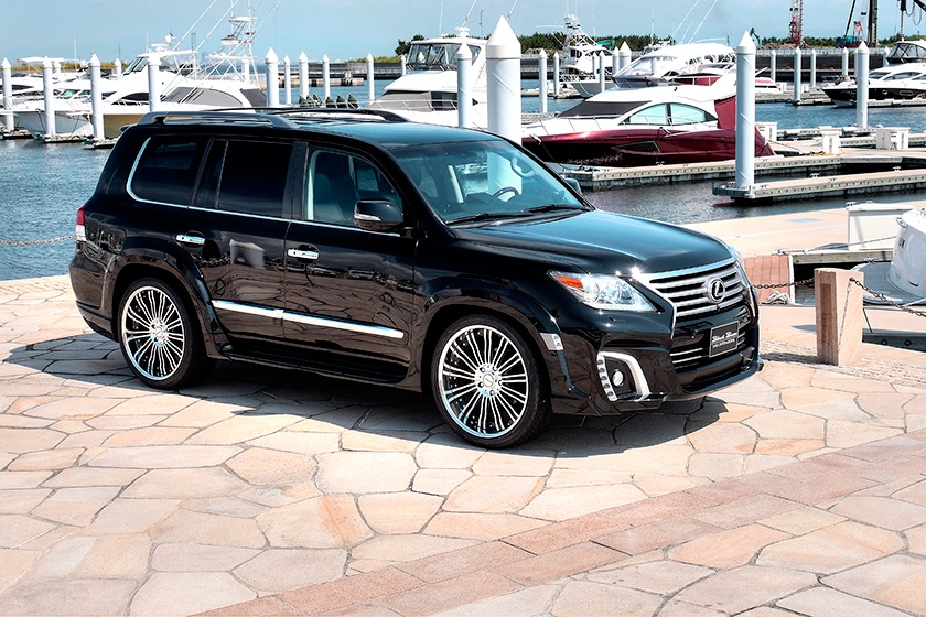 Wald Brings Facelifted Lexus LX Into the Dark Side | Carscoops