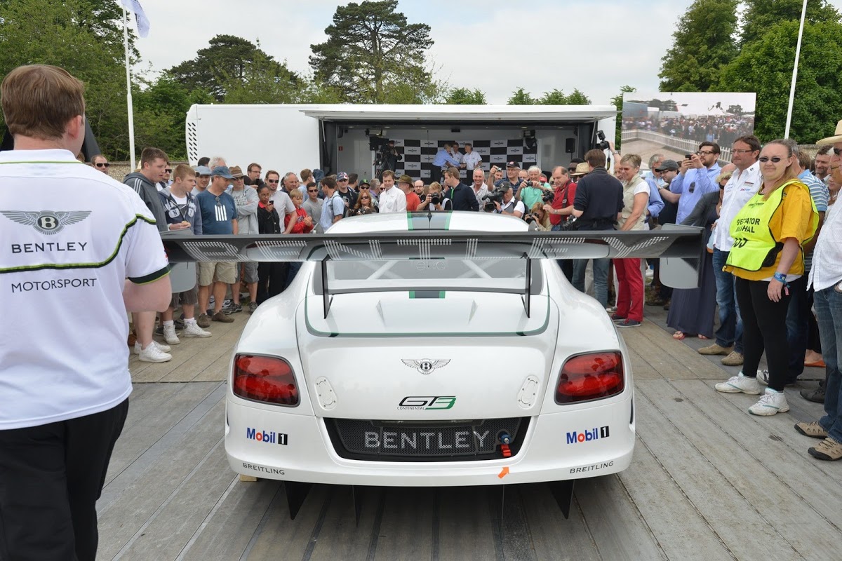 Bentley Reveals Final Version of 600HP Continental GT3 Racer at ...