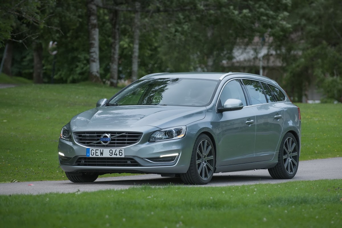 Volvo Announces New Low Emission 181HP D4 Diesel and 306HP 2.0L Inline ...