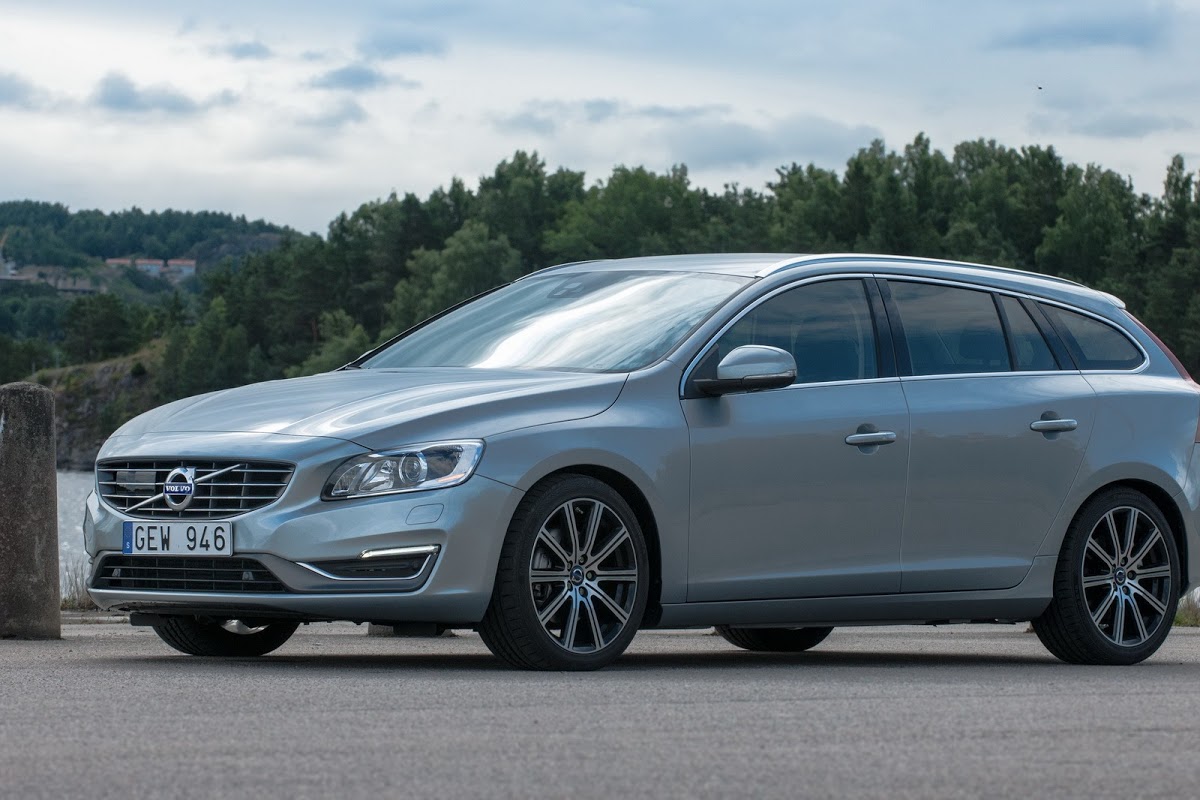 Volvo Announces New Low Emission 181HP D4 Diesel and 306HP 2.0L Inline ...