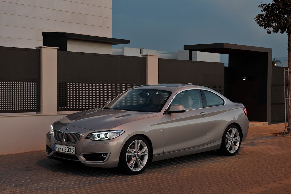 New BMW 2-Series Coupe Official Revealed and Priced from $33,025 [53 ...
