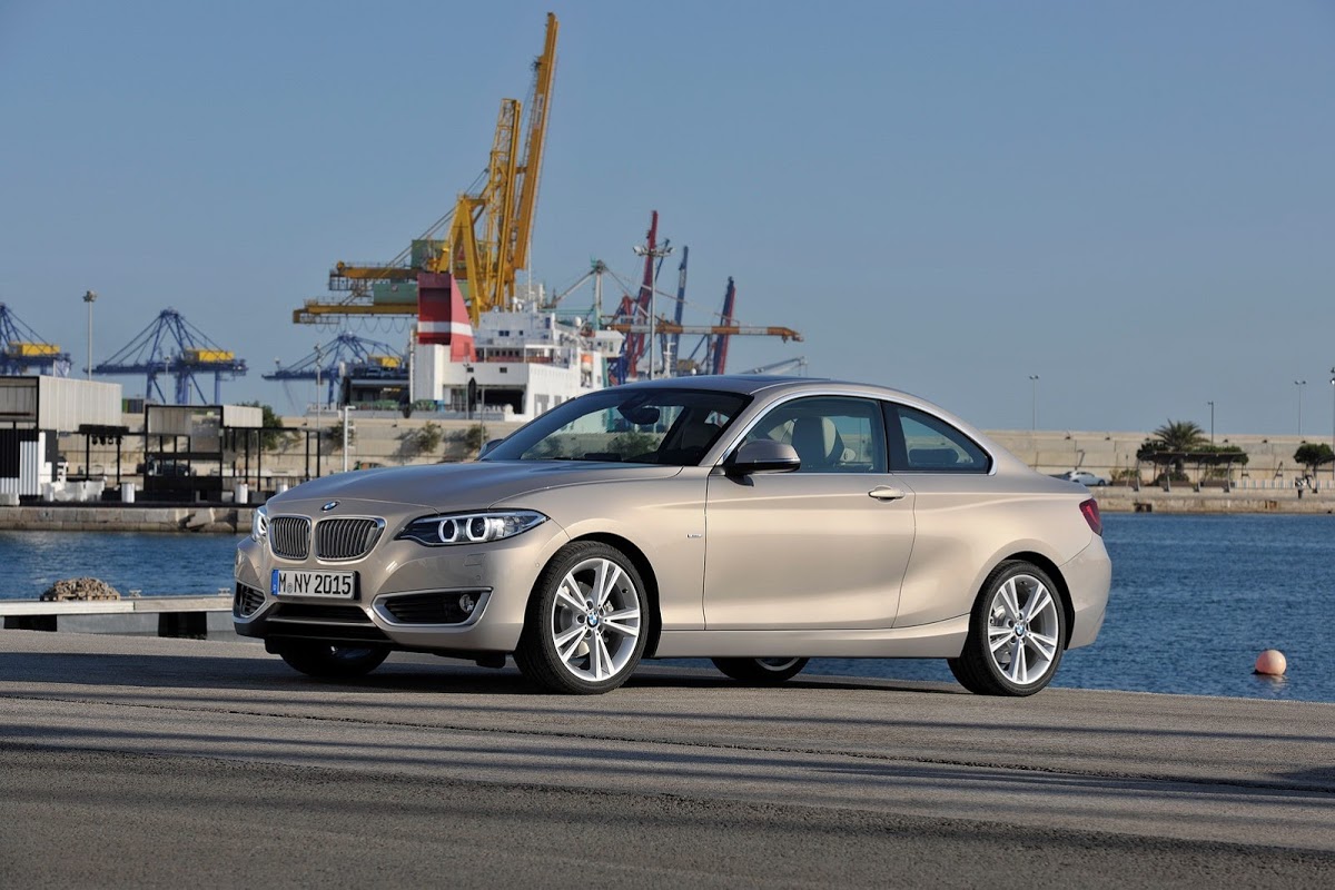 New BMW 2-Series Coupe Official Revealed and Priced from $33,025 [53 ...