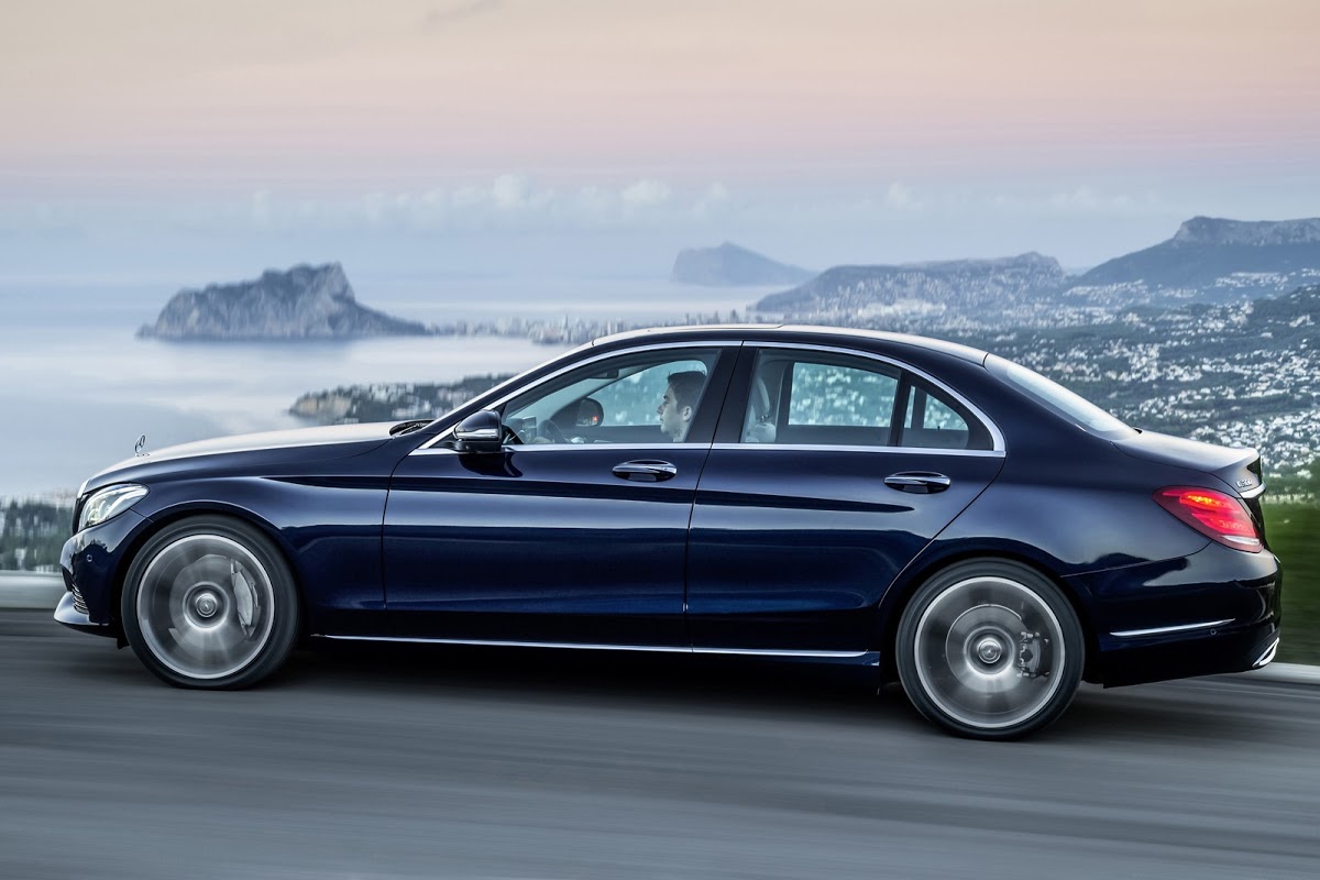 New Mercedes C-Class W205 Visually Compared to Old C-Class W204 | Carscoops