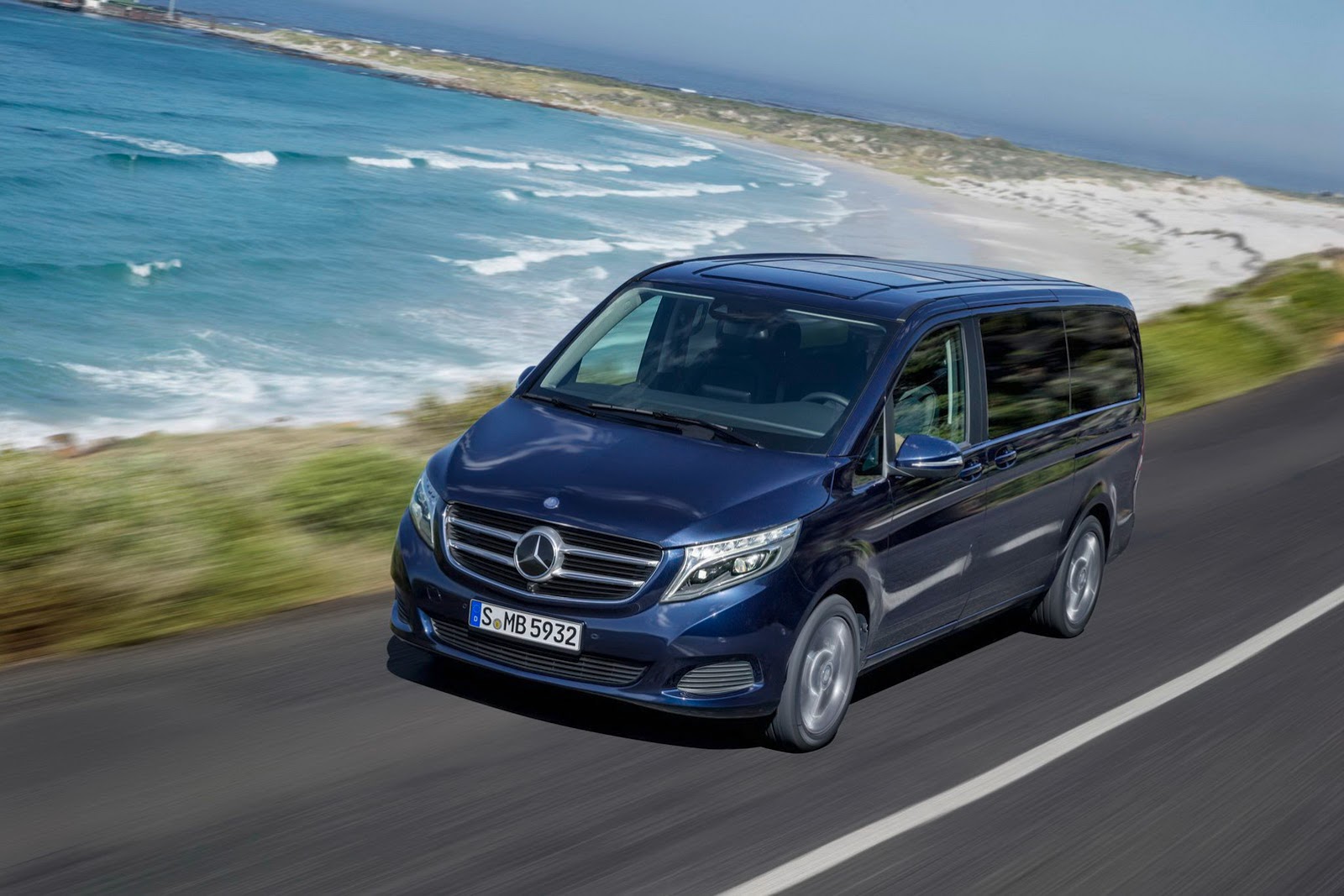 New Mercedes-Benz V-Class Adds Some…Class to Minivan Segment [54 Pics ...