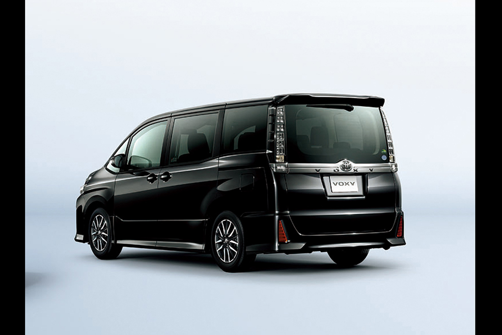 Toyota Launches All-New Voxy/Noah Minivans in Japan [w/Videos] | Carscoops