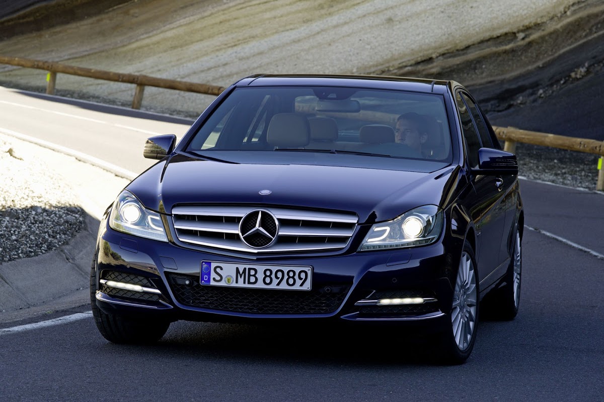 New Mercedes C-Class W205 Visually Compared to Old C-Class W204 | Carscoops