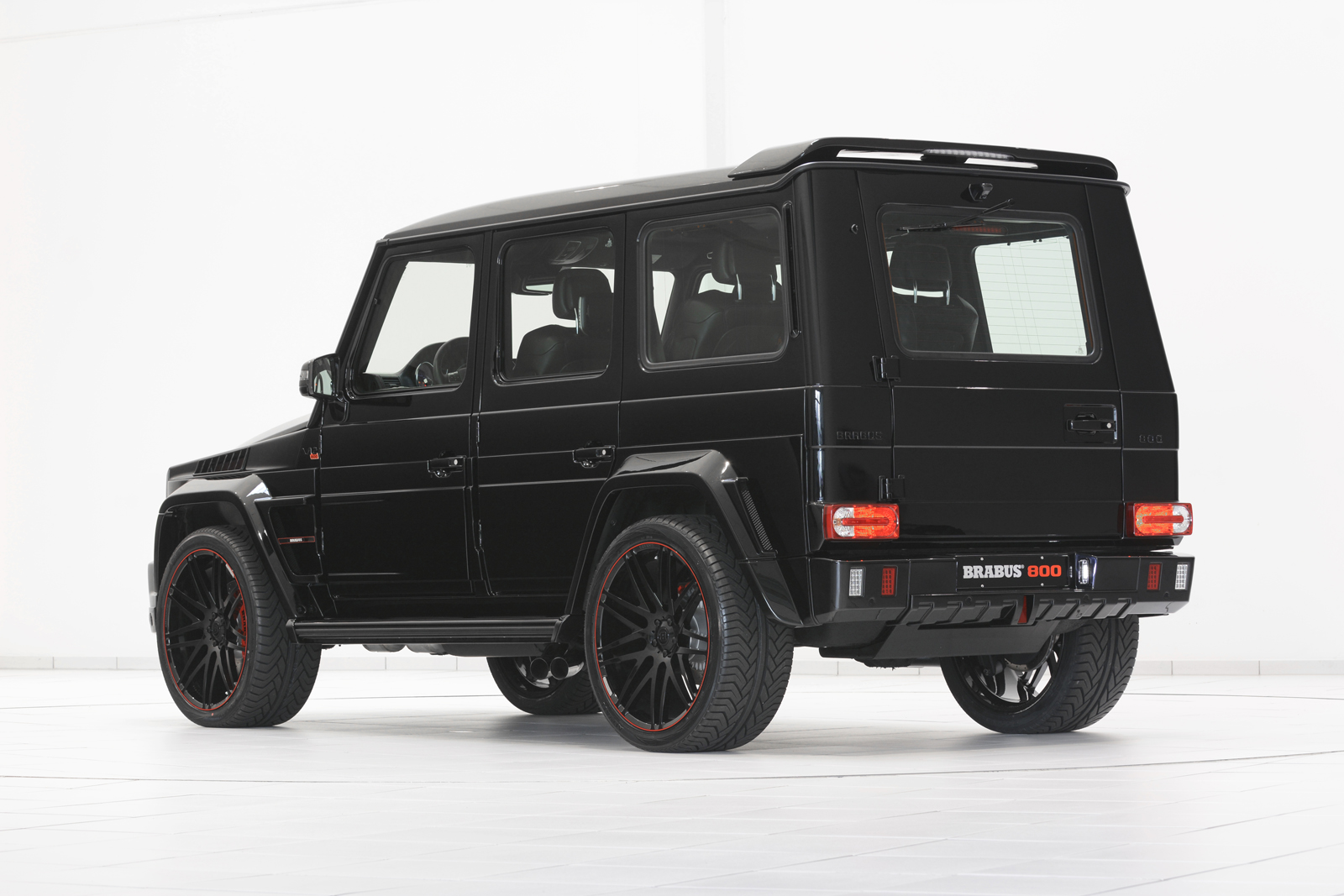 Brabus Gives G65 AMG a 788HP V12 and Apple Tech Treatment for Geneva ...