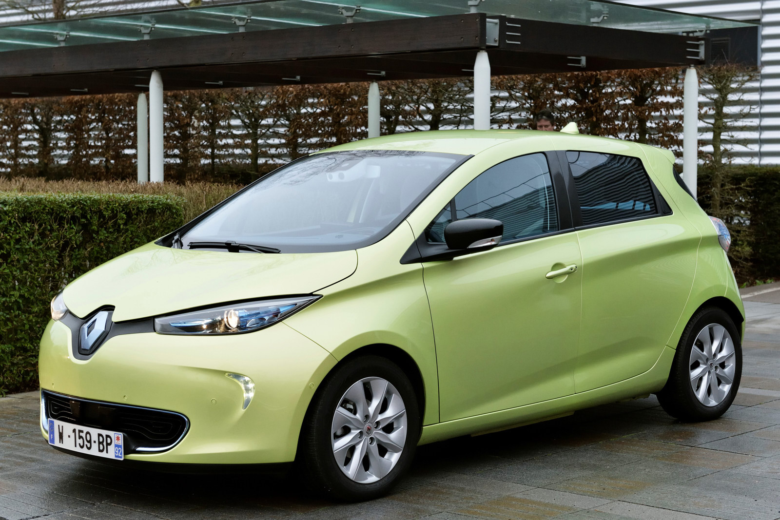 Renault Offers a Glimpse into its 2020 Next Two Autonomous Vehicle ...