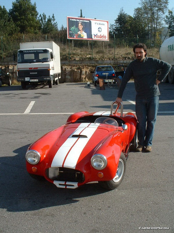 Dad Creates Awesome Shelby Cobra Toy Car with Mini 7HP Engine for His ...