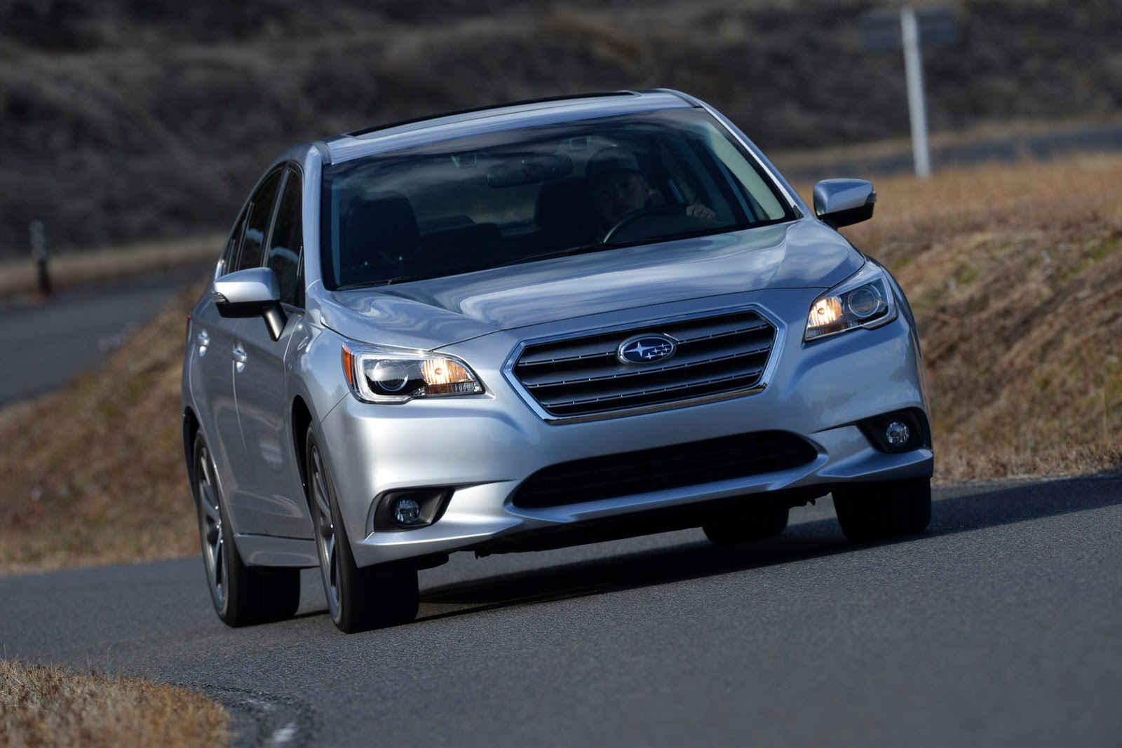 New 2015 Subaru Legacy in All its Official and Detailed Glory [61 ...