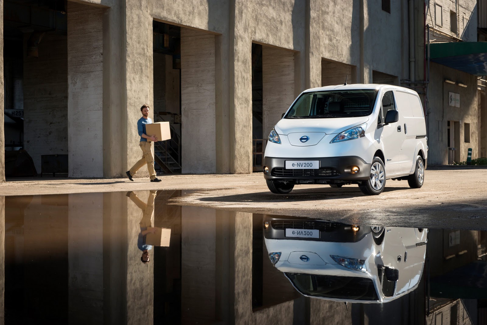 Nissan Shows Final Production Version of e-NV200 with Leaf Drive in ...