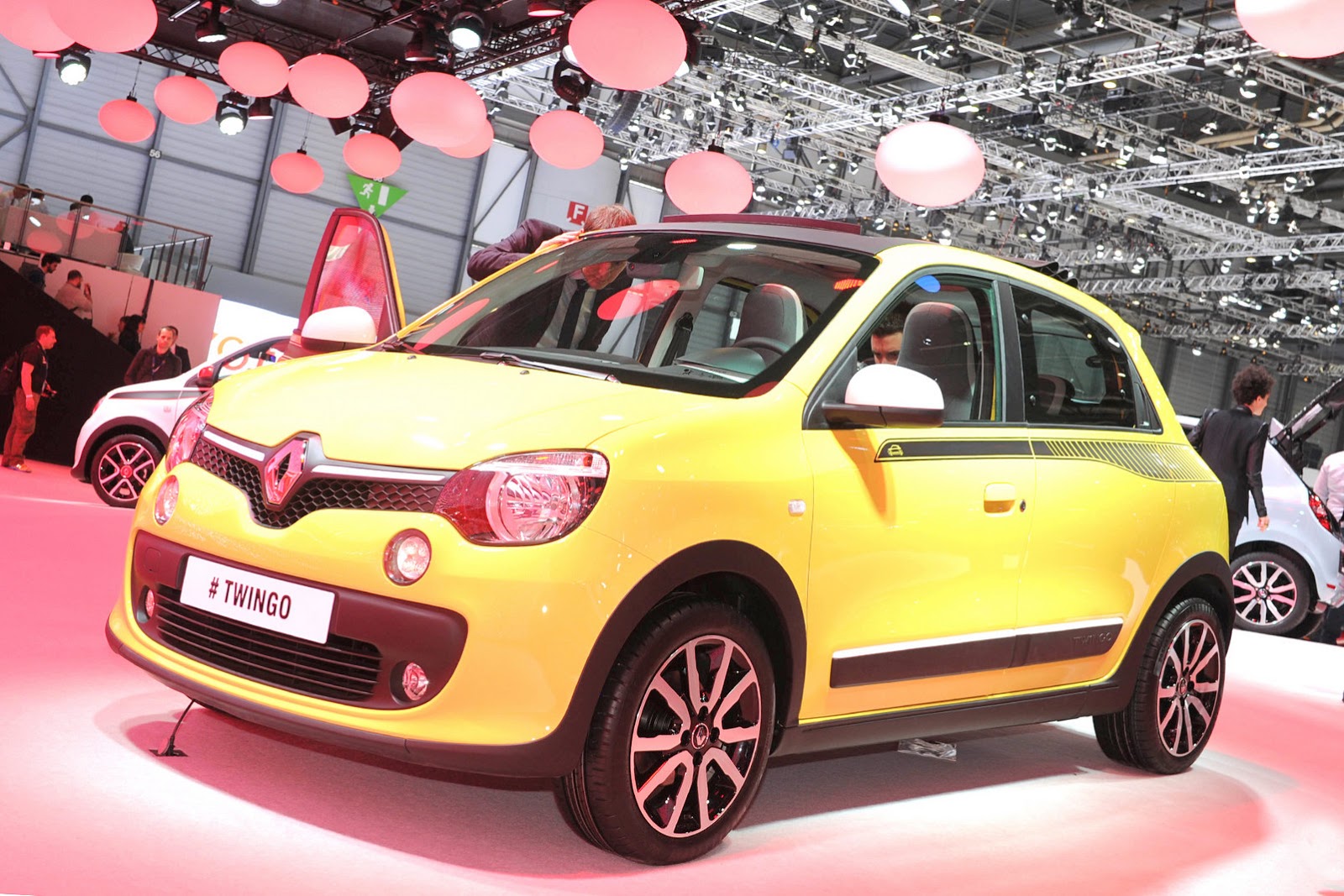 Renault Details New Twingo at the Geneva Motor Show [85 Photos & Videos ...