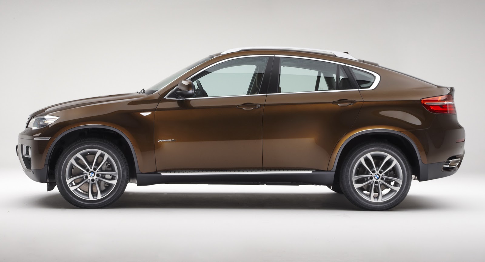 Just How Similar is Mercedes' Concept Coupe SUV to the BMW X6? | Carscoops