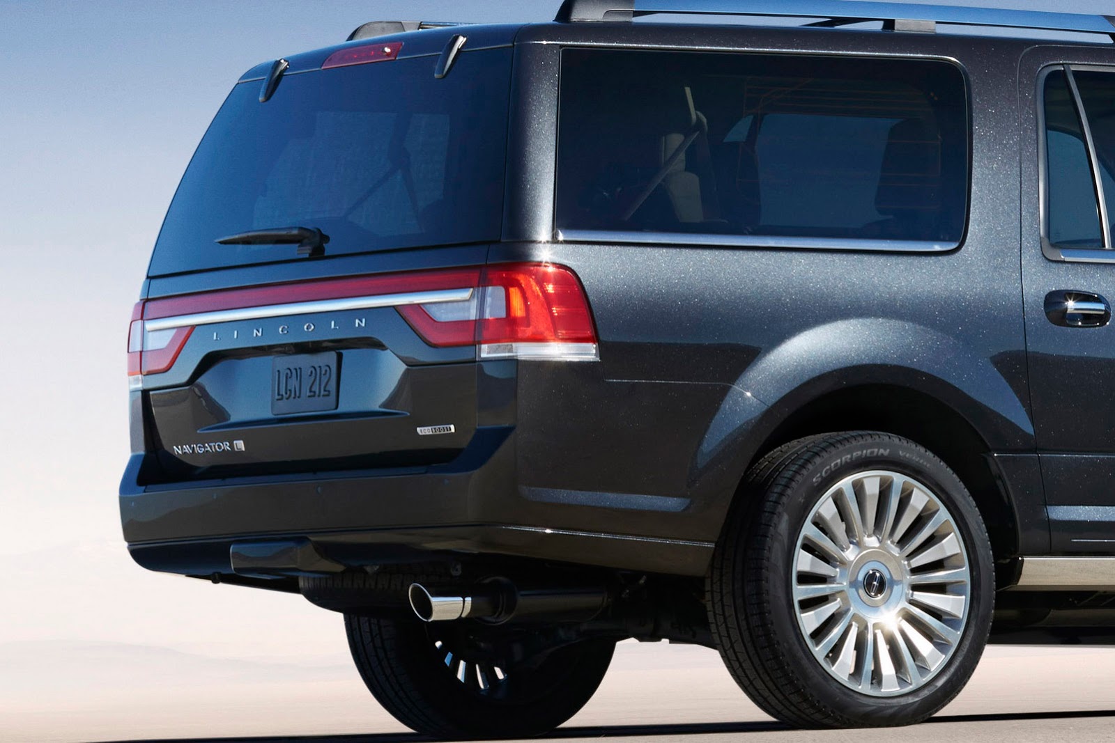 Refreshed 2015 Lincoln Navigator Starts at $62,475 | Carscoops