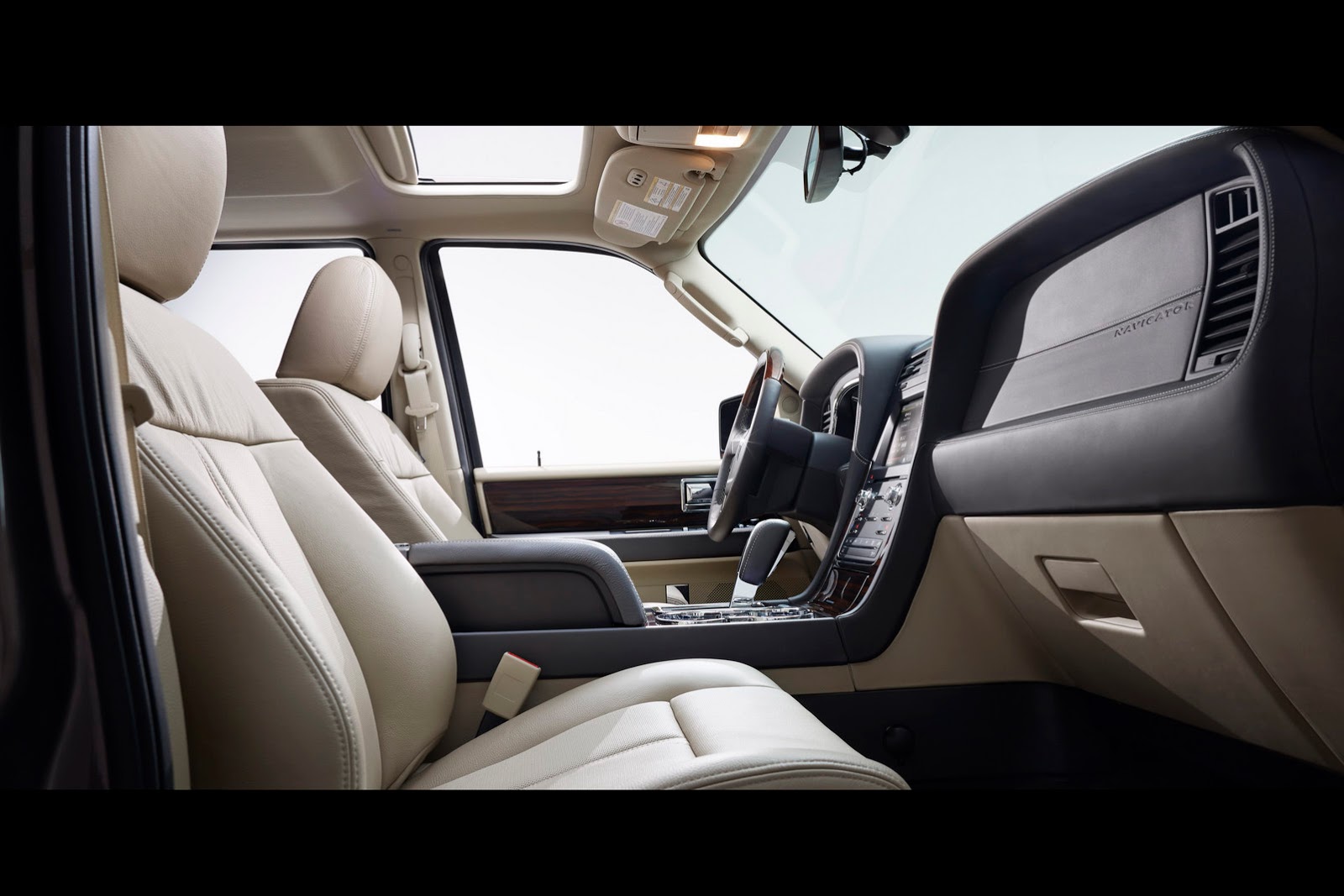 Refreshed 2015 Lincoln Navigator Starts at $62,475 | Carscoops