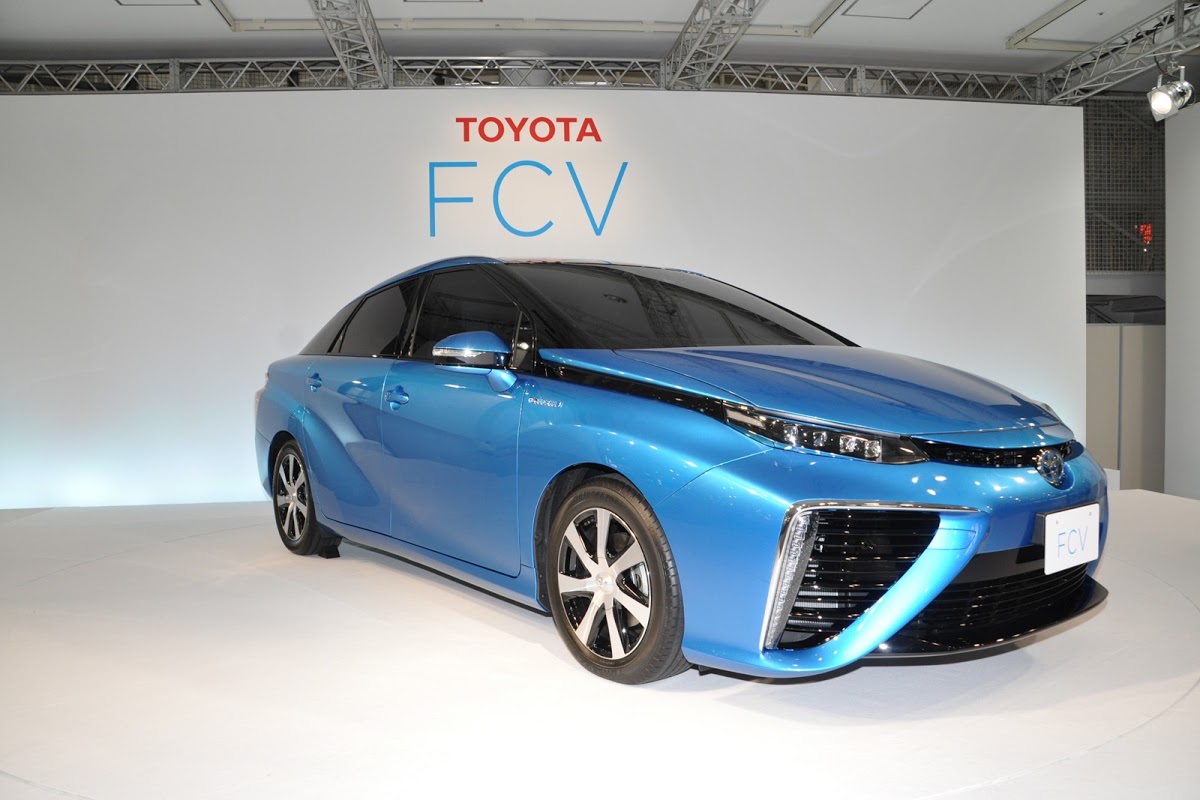 Toyota Reveals New Fuel Cell Sedan, Starts from $68,690 in Japan ...