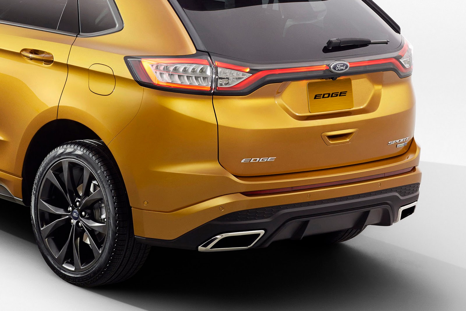 2015 Ford Edge Gets Better Looks and More Tech for its Journey Around ...