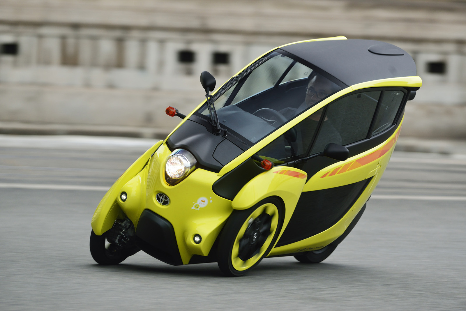 Toyota Electrifies French City with the World’s Largest Fleet of i-Road ...