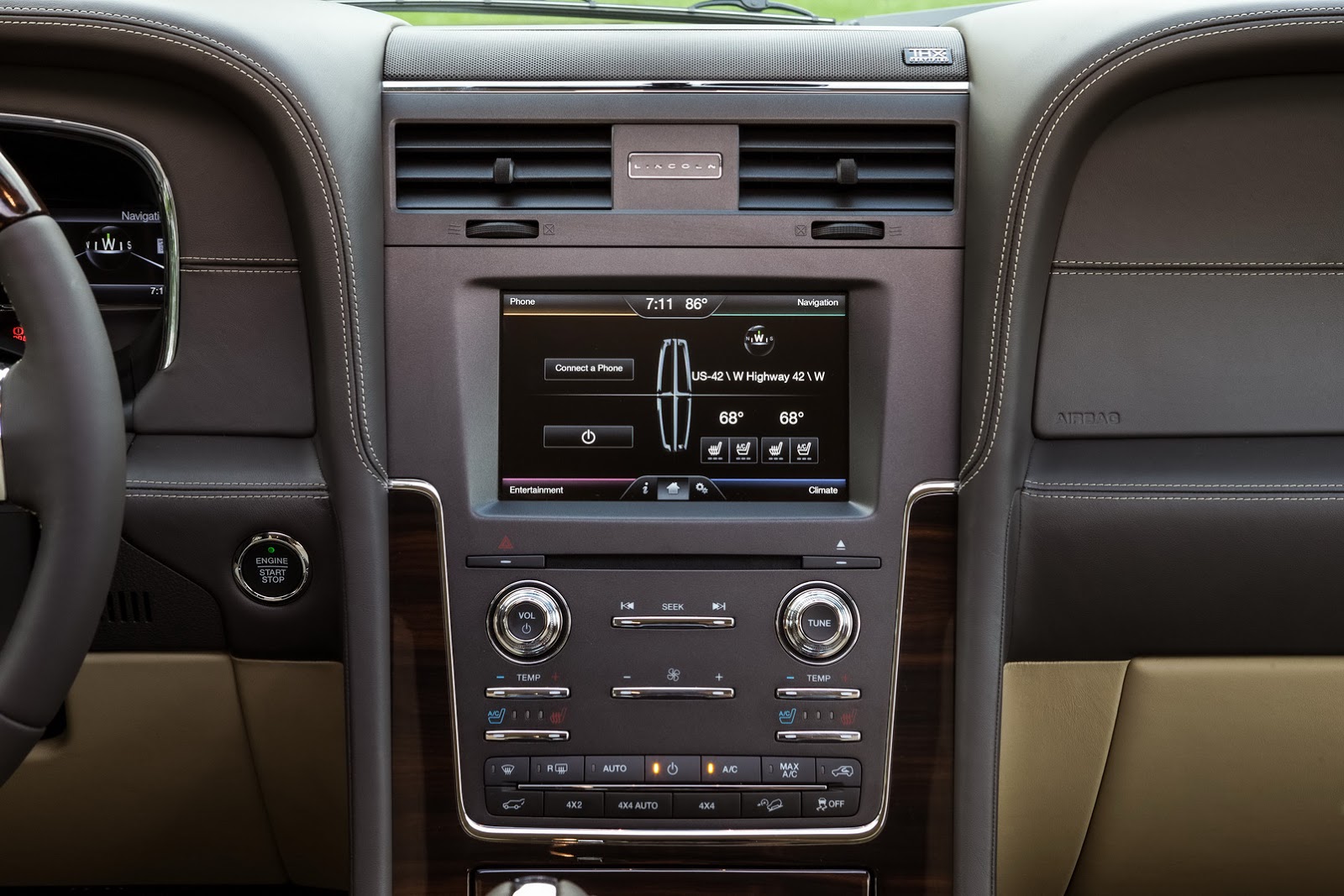 Care for New Pics, Videos and MPG Figures of 2015 Lincoln Navigator ...