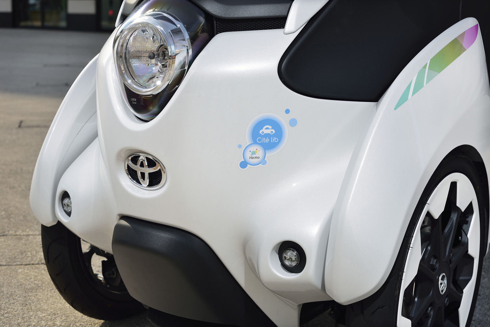Toyota Electrifies French City with the World’s Largest Fleet of i-Road ...