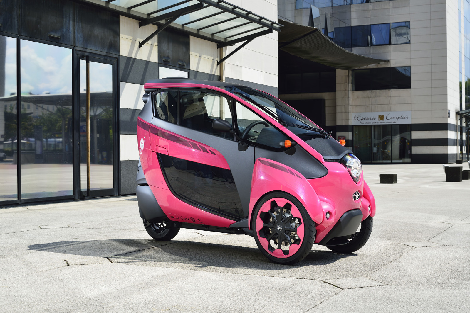 Toyota Electrifies French City with the World’s Largest Fleet of i-Road ...