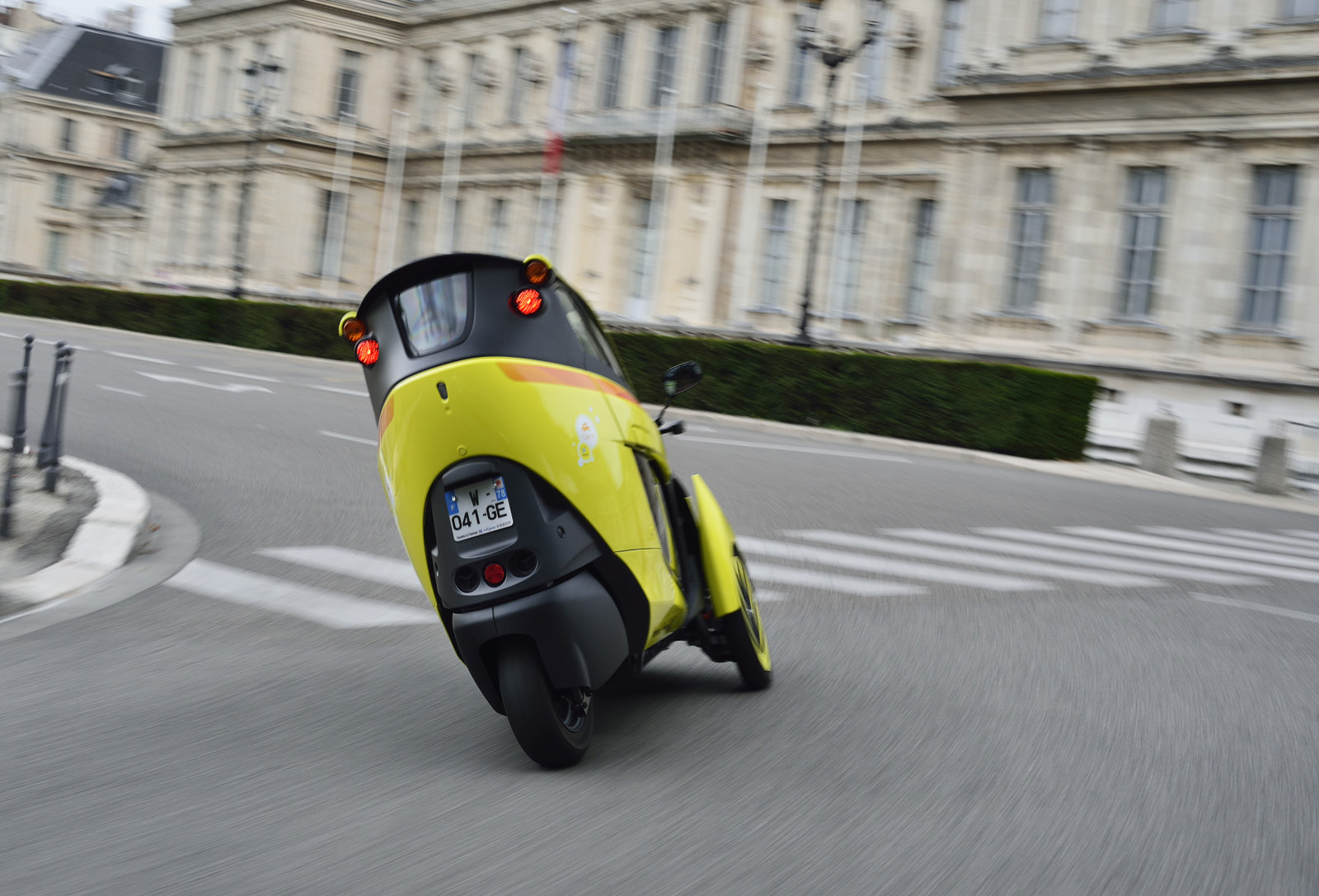 Toyota Electrifies French City with the World’s Largest Fleet of i-Road ...