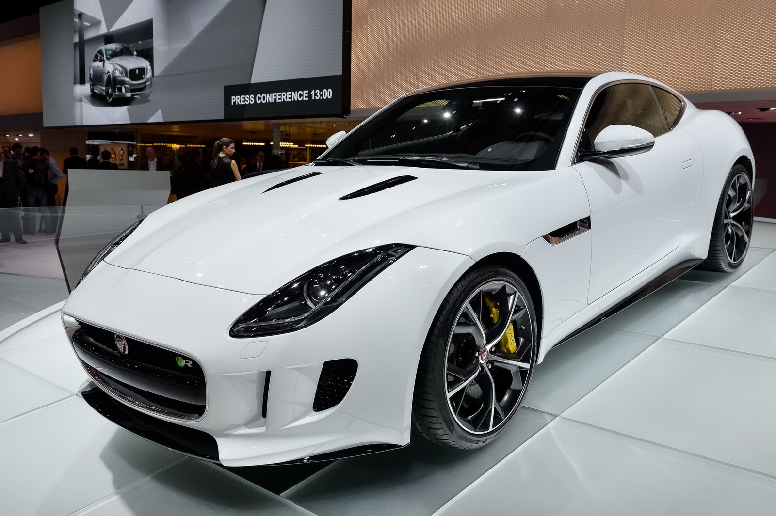 Jaguar Expected to Unveil AWD F-Type at LA Auto Show | Carscoops