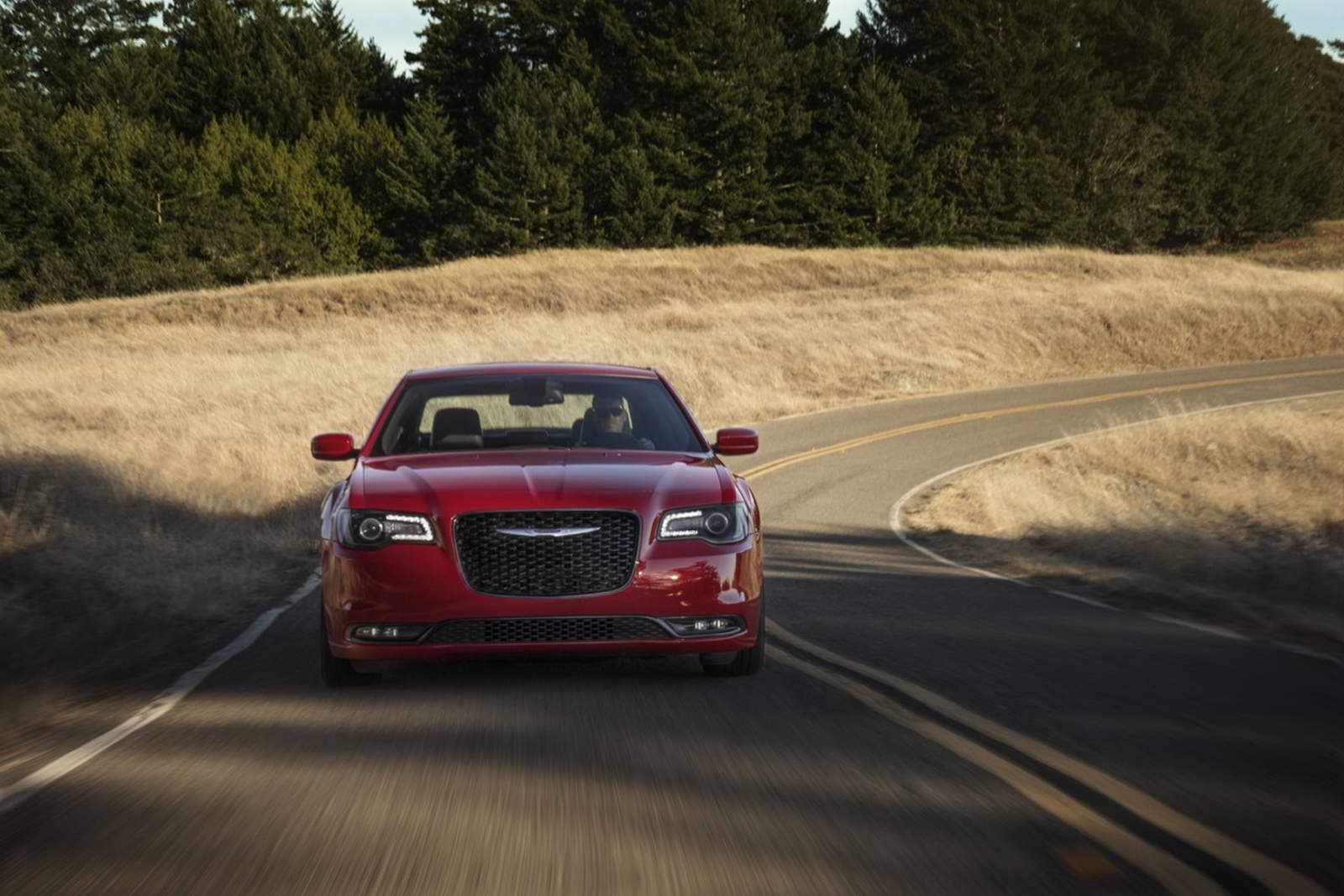 Chrysler 300 Revamped, Gains New 8-Speed Auto Gearbox, SRT Variant Axed ...