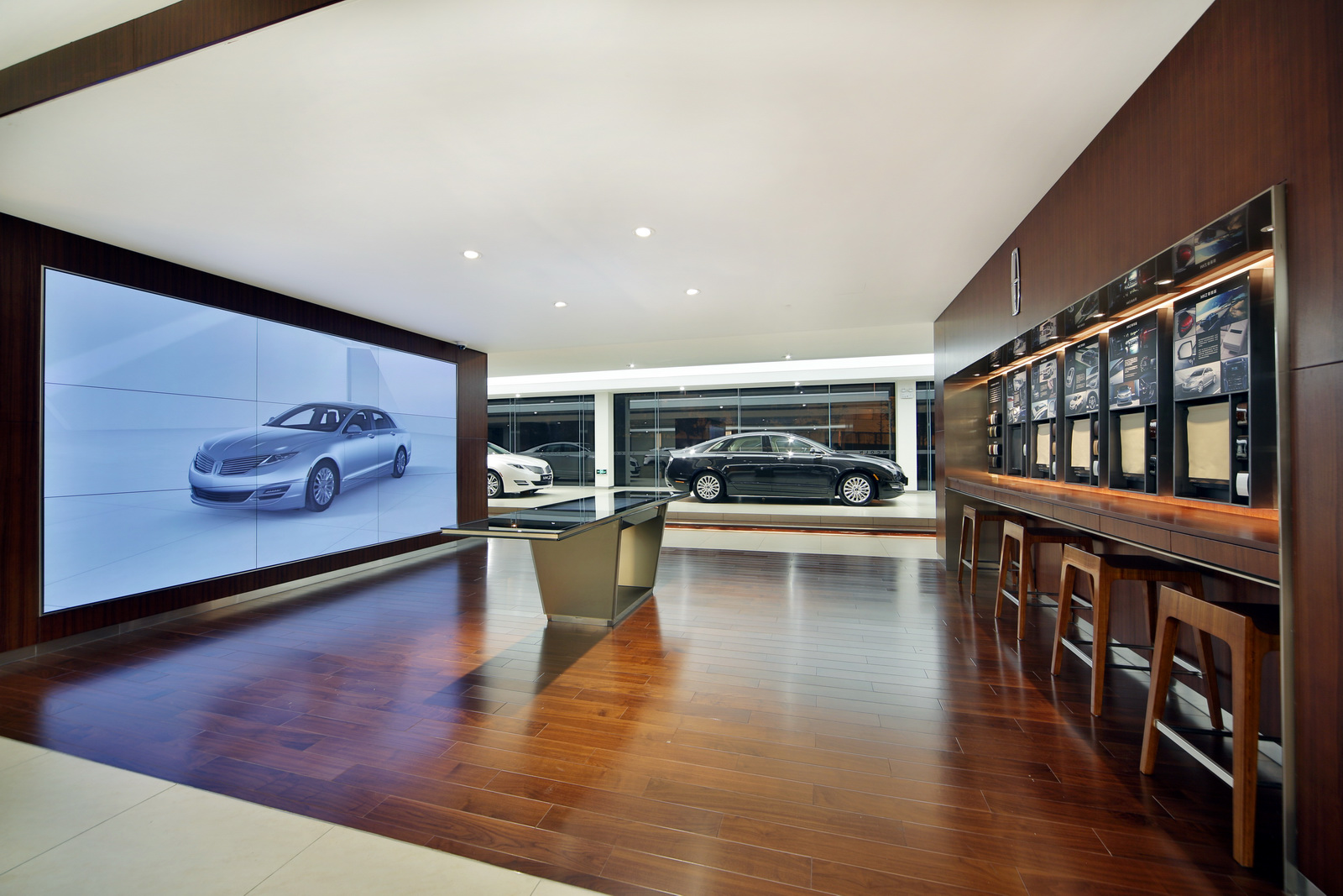 Lincoln’s Chinese Stores Don’t Look Half Bad [w/Video] | Carscoops