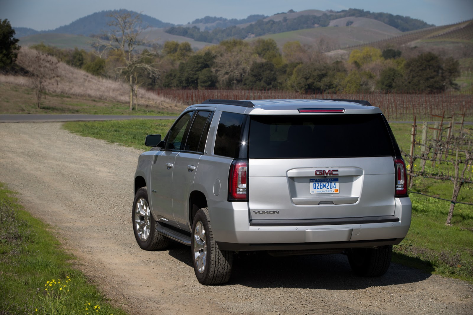 GMC May Add Wrangler-Like SUV, Flagship Model above the Yukon | Carscoops