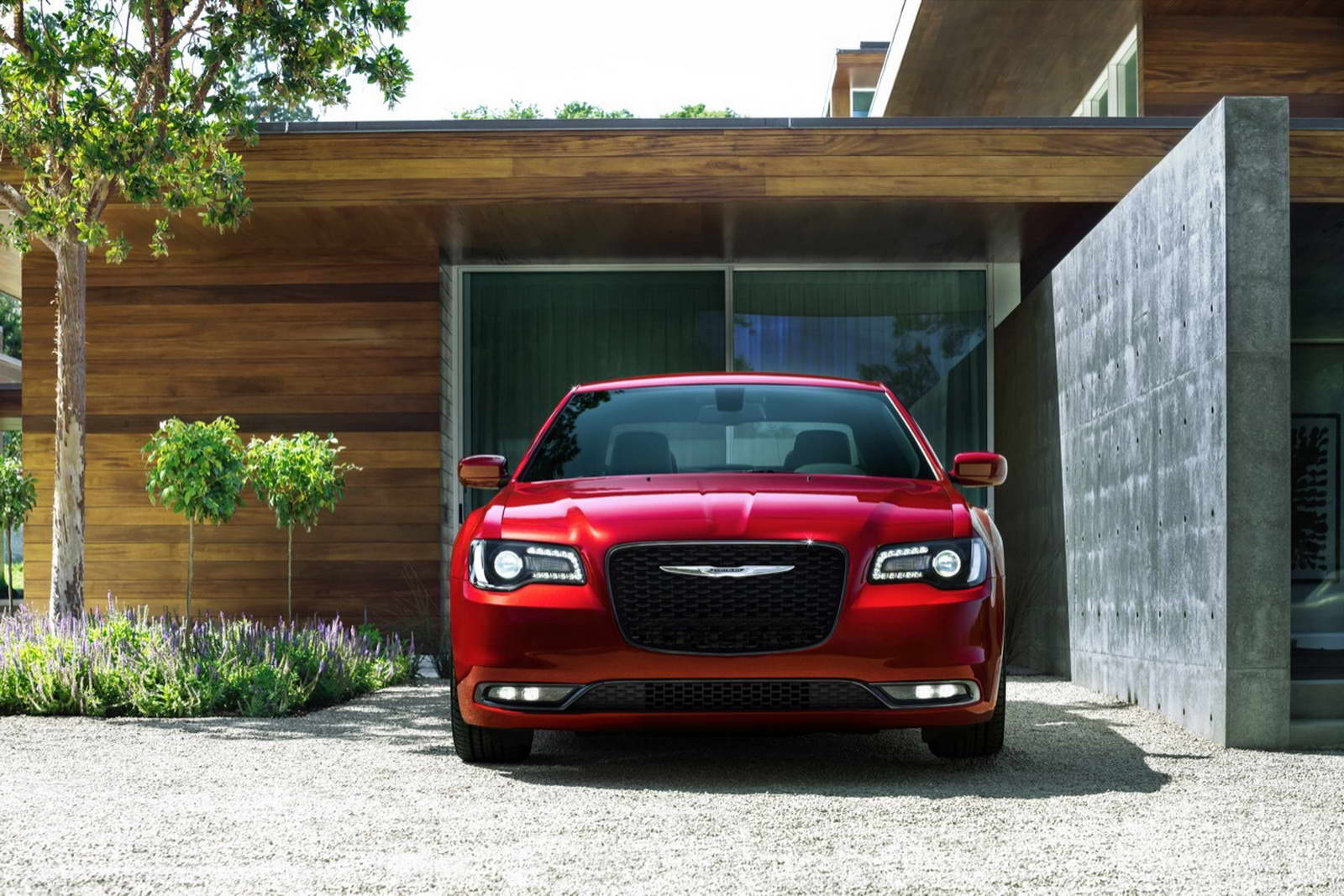 Chrysler 300 Revamped, Gains New 8-Speed Auto Gearbox, SRT Variant Axed ...
