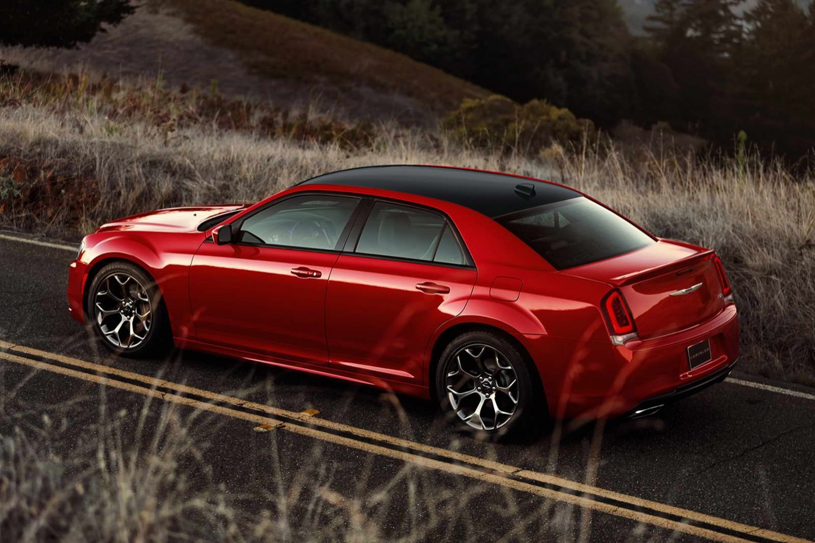 Chrysler 300 Revamped, Gains New 8-Speed Auto Gearbox, SRT Variant Axed ...