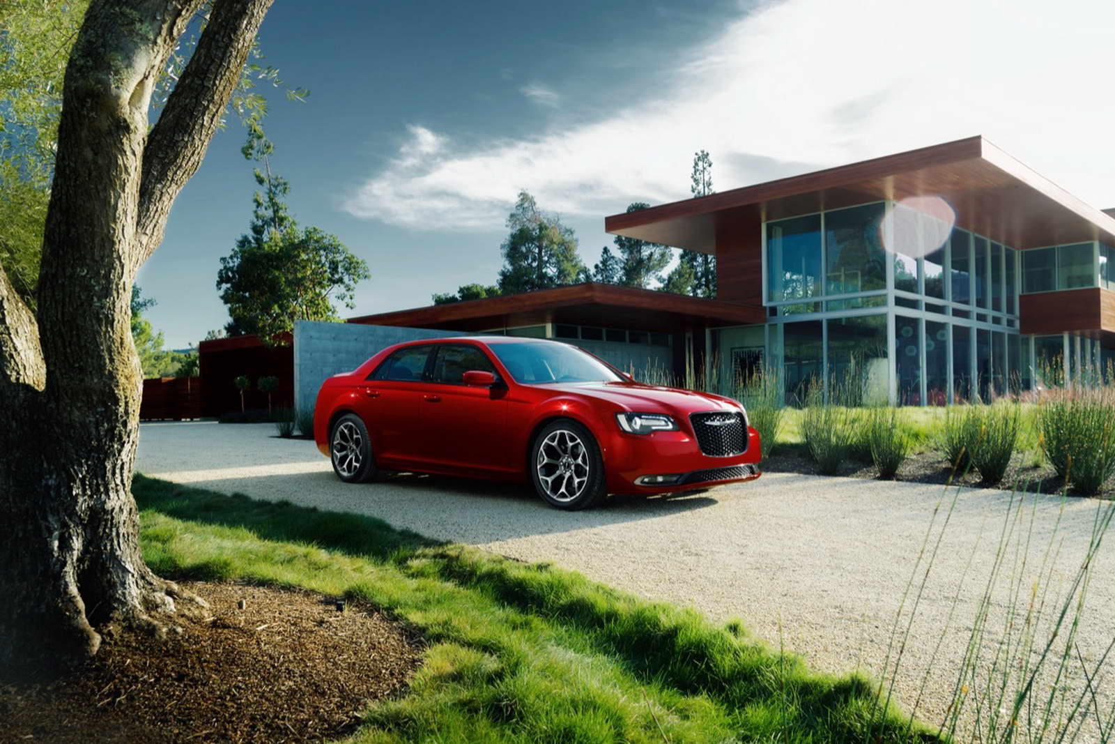 Chrysler 300 Revamped, Gains New 8-Speed Auto Gearbox, SRT Variant Axed ...