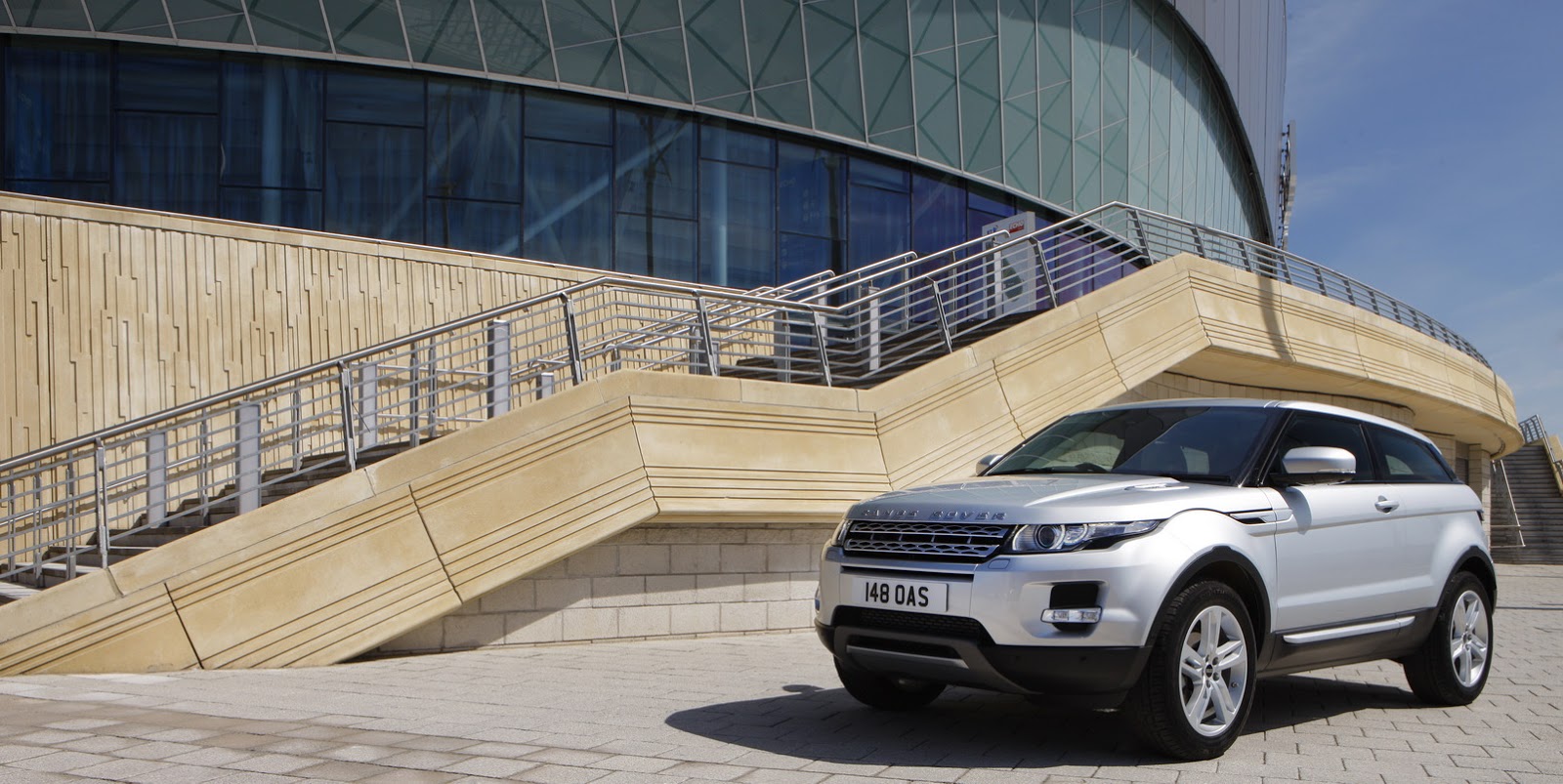 How the Range Rover Evoque Became the “New MINI” | Carscoops