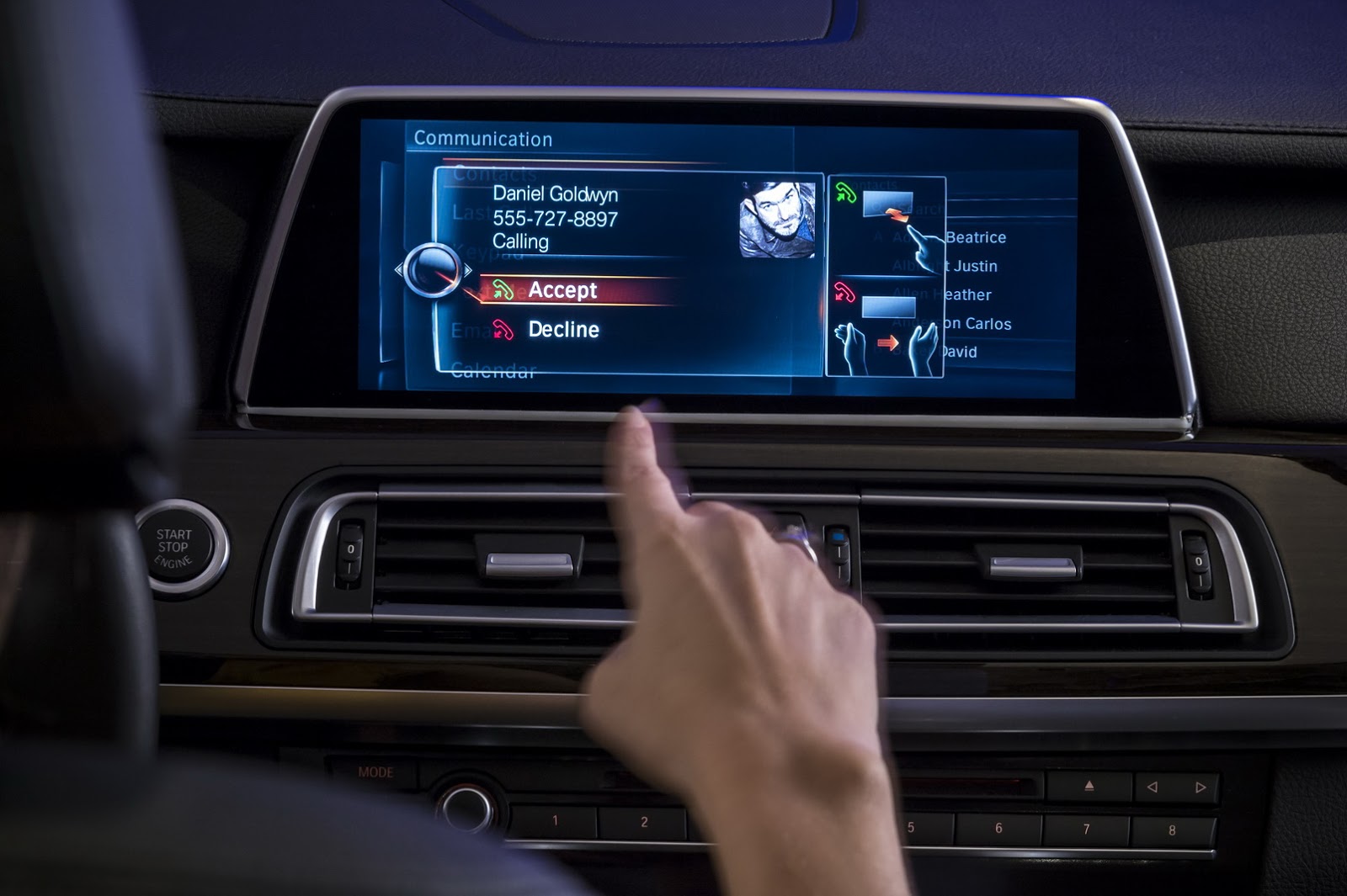 BMW Shows Off Next-Gen iDrive with Gesture Control at CES [w/Video ...
