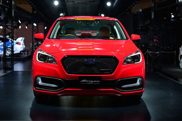 Subaru Warms Up Legacy B4 Blitzen Concept for Tokyo Auto Salon [w/Video ...