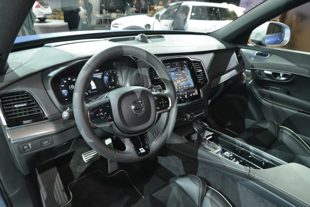 Volvo’s 2016 XC90 R-Design Makes North American Debut in a Cool Matte ...