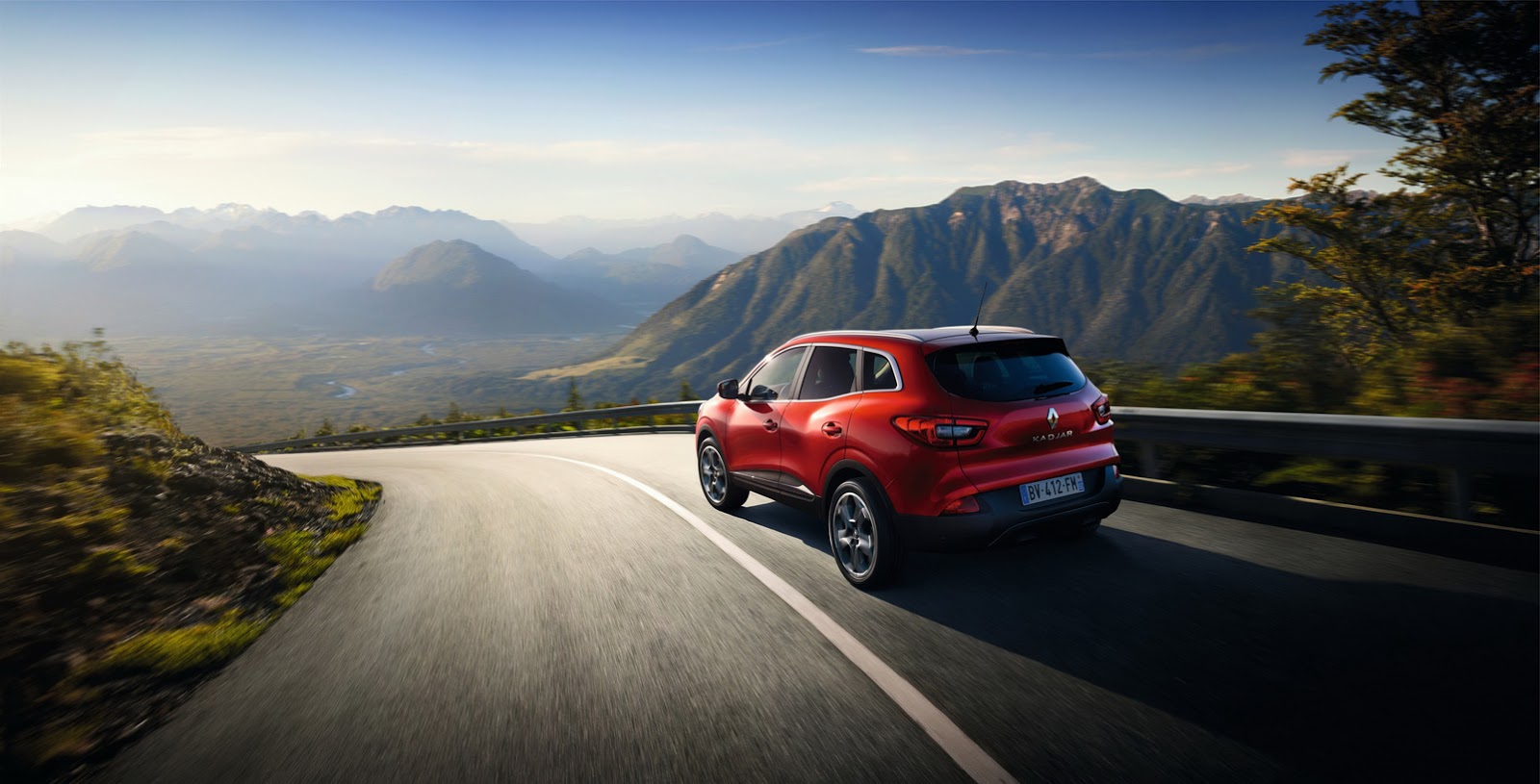 All-New Renault Kadjar SUV Officially Revealed [40 Pics & Video ...