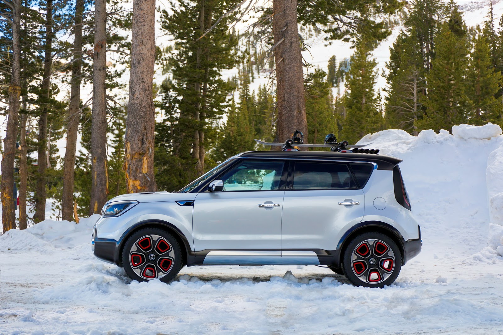 KIA Unveils Electric All-Wheel Drive Trail’ster Concept | Carscoops