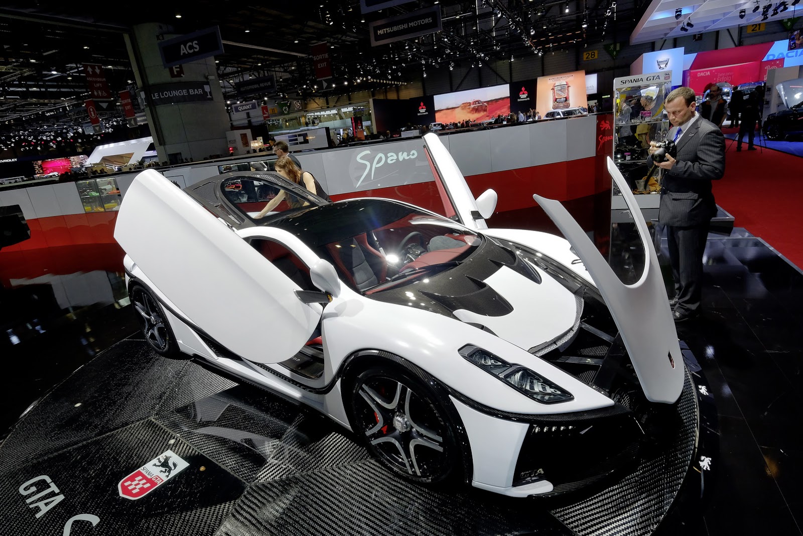 Spain’s Spania GTA Debuts New GTA Spano Chock-Full With Graphene ...