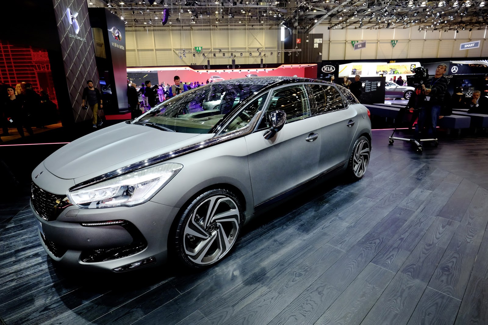 DS Shows Refreshed DS5 – The First Of Its New, Independent Era | Carscoops