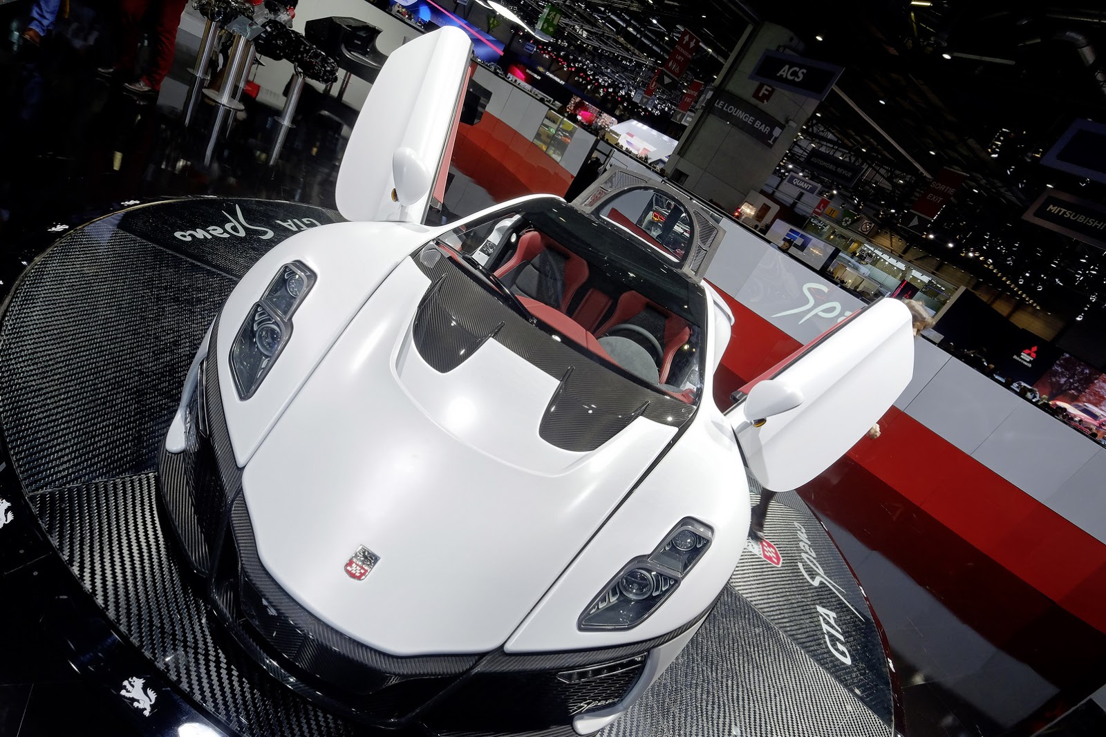 Spain’s Spania GTA Debuts New GTA Spano Chock-Full With Graphene ...