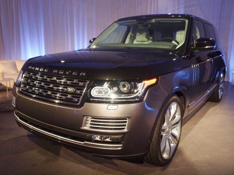 2016 Range Rover SVAutobiography Brings Ultimate 4×4 Luxury to New York ...