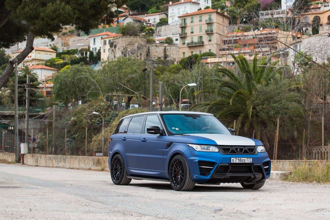400 HP Larte Design Range Rover Sport Turns Blue [96 Pics] | Carscoops