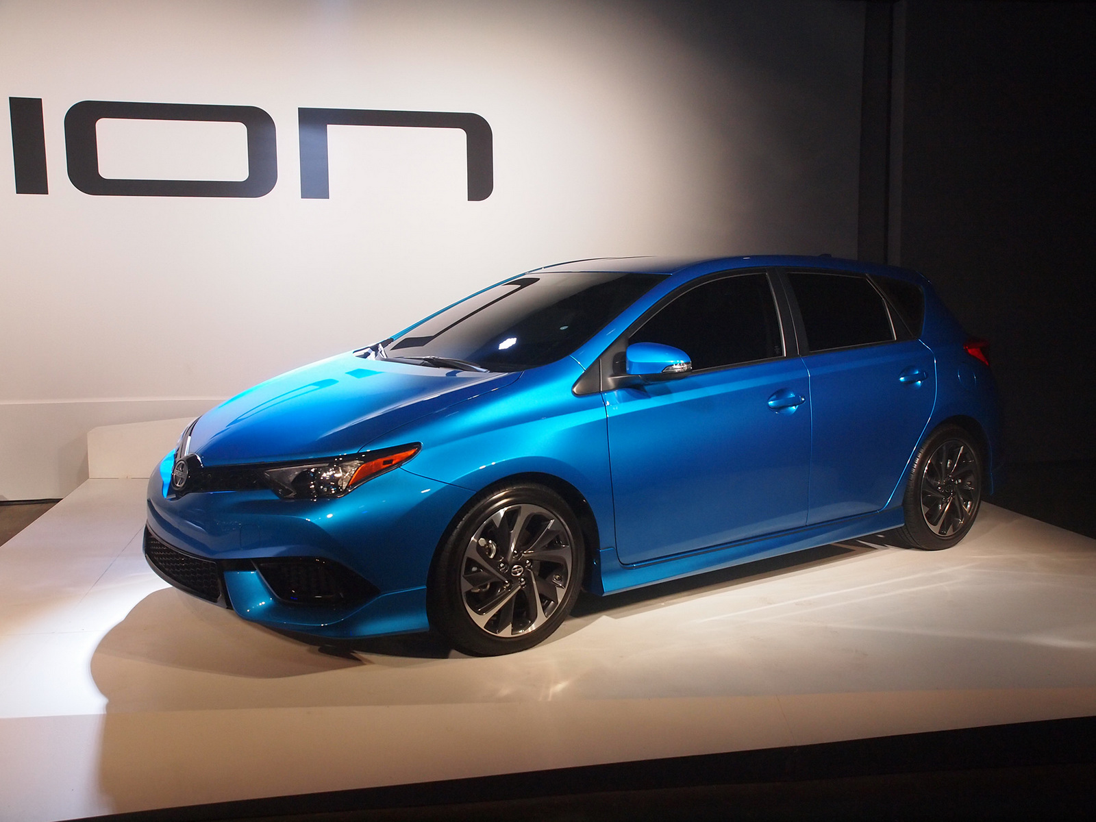 2016 Scion iM Has Official Debut in New York | Carscoops