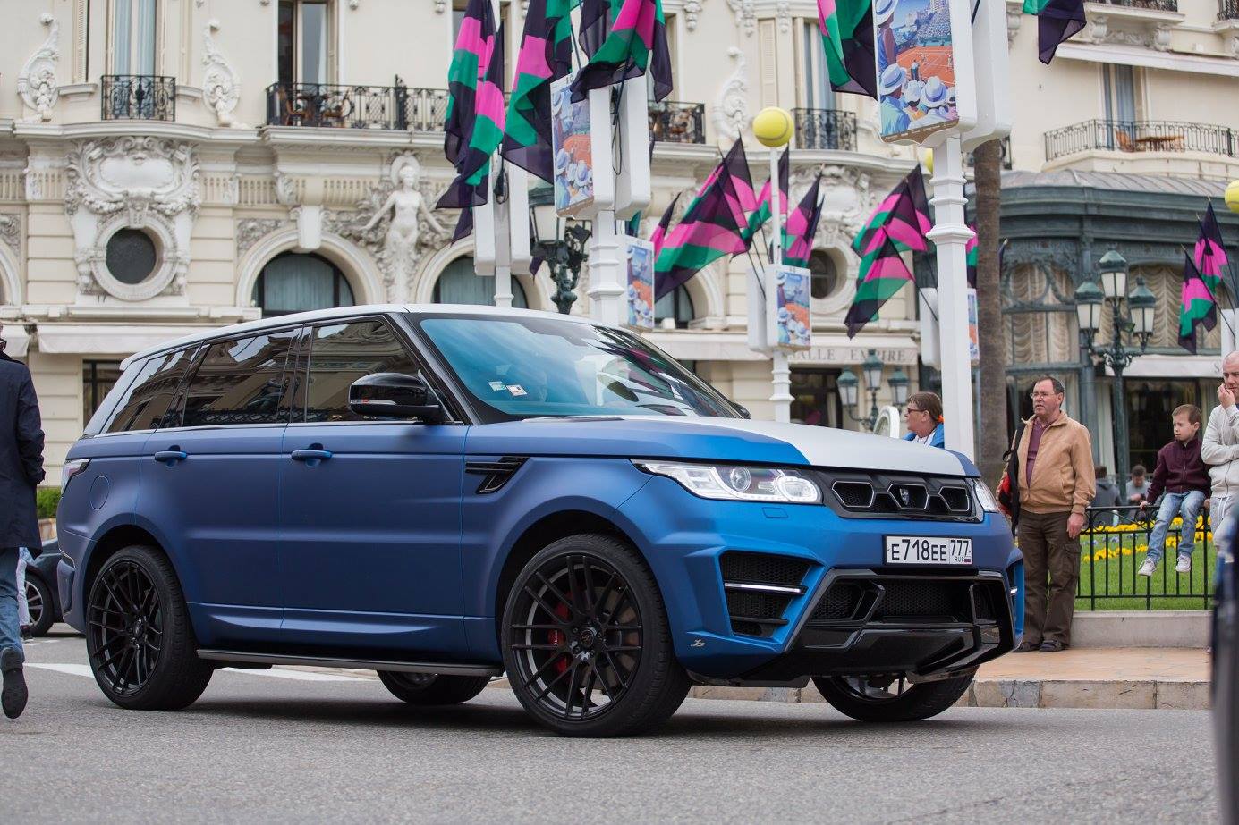 400 HP Larte Design Range Rover Sport Turns Blue [96 Pics] | Carscoops